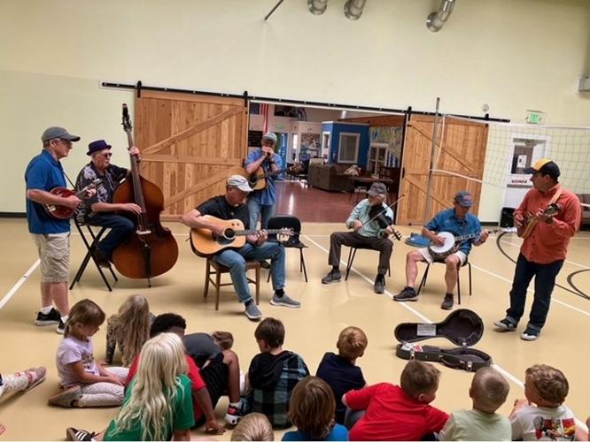 Bluegrass Pickers Play For Charity | News | carboncountynews.com