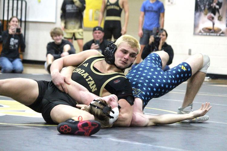 West moves to 5-0 with two wins in County Cup wrestling | Sports ...