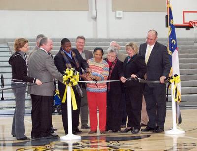 Topsail High School opens doors to new building | News ...