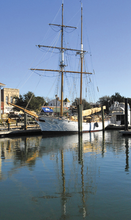 S/V Fritha Winters in Taylors Creek | Photo Galleries ...