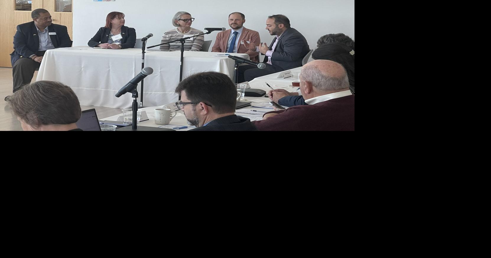 Wind energy development taskforce meets at Carteret Community College ...