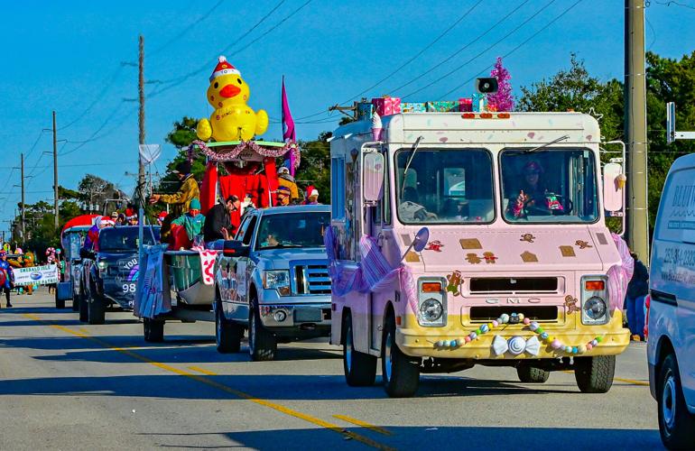 Emerald Isle Parade delights crowd | Multimedia | carolinacoastonline.com