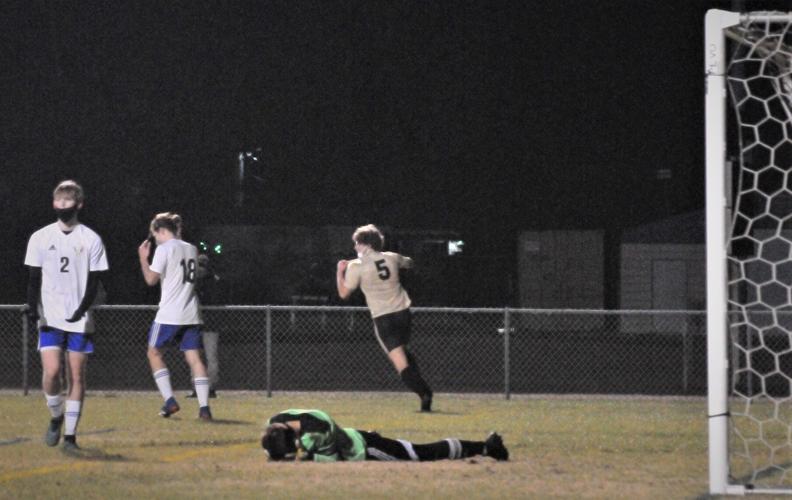 Croatan stays unbeaten in boys soccer with 3-1 triumph over Richlands ...
