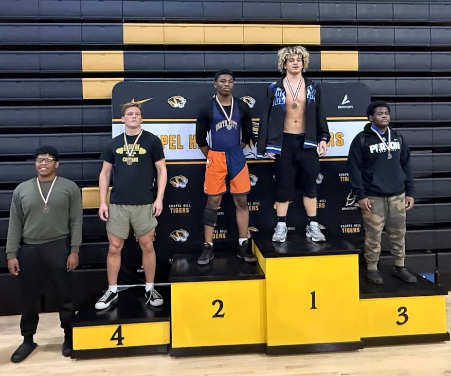 Croatan puts up 7-2 performance at Blood Pernu Memorial Duals | Sports ...