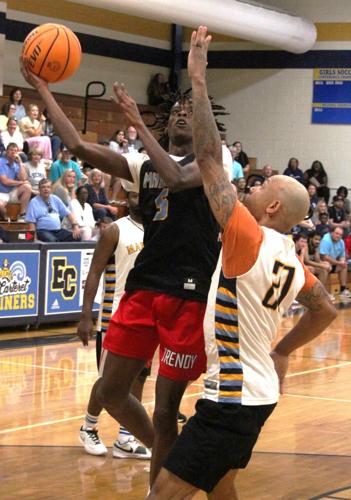 East alumni game raises $3,000 for boys hoops program with older group ...