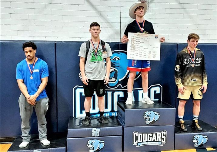 Croatan finishes sixth in 3A east regional, qualifies four wrestlers ...