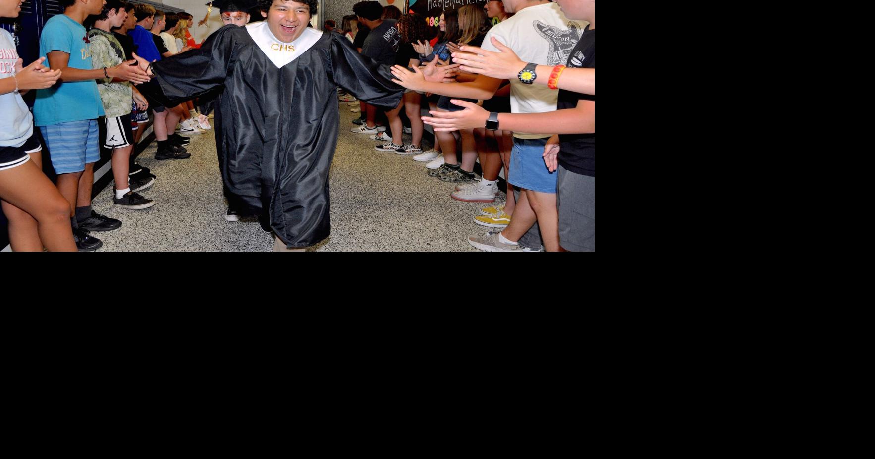 Croatan High School seniors tour schools to inspire younger students to ...