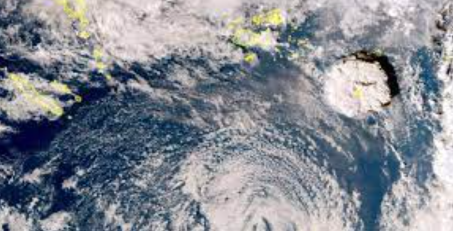 Volcano erupts in Pacific, West Coast under tsunami advisory | National ...