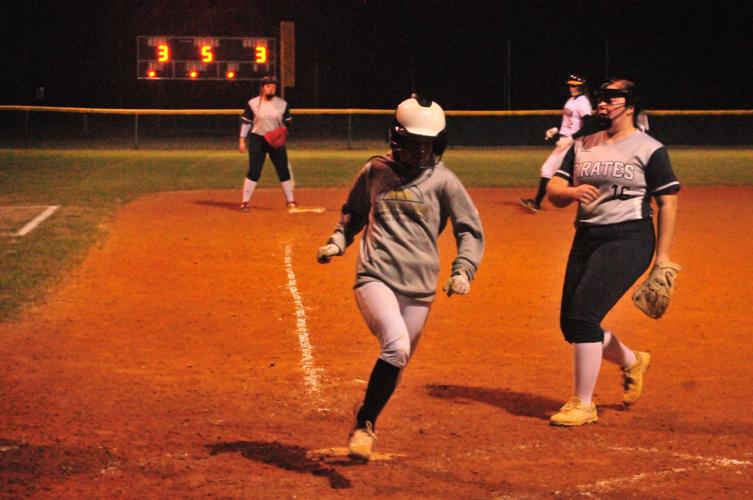 Croatan opens softball season with tough 8-7 loss at neighboring rival ...