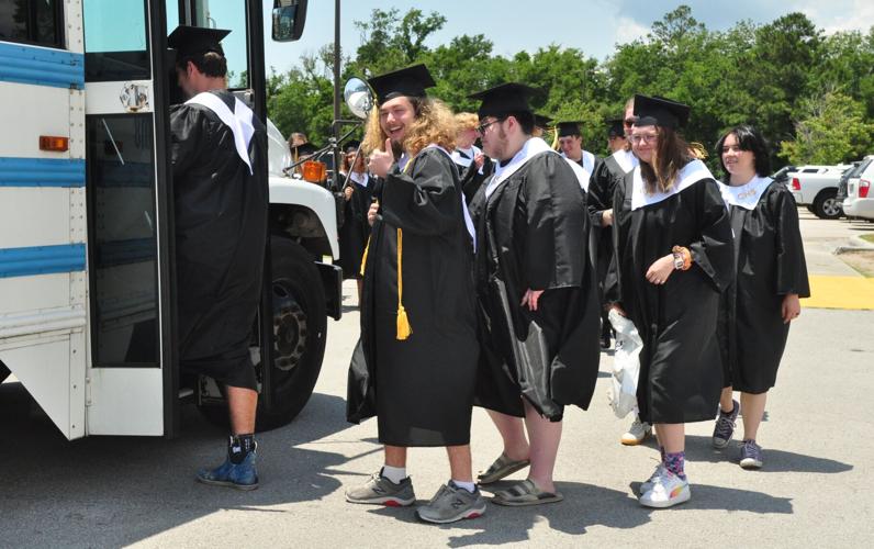 Croatan High School seniors tour schools to inspire younger students to ...