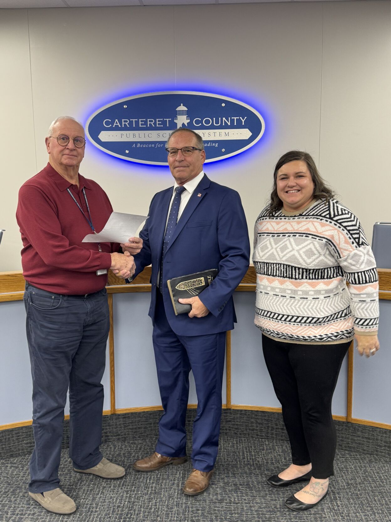 Board of Education swears in newcomers, incumbent | News ...