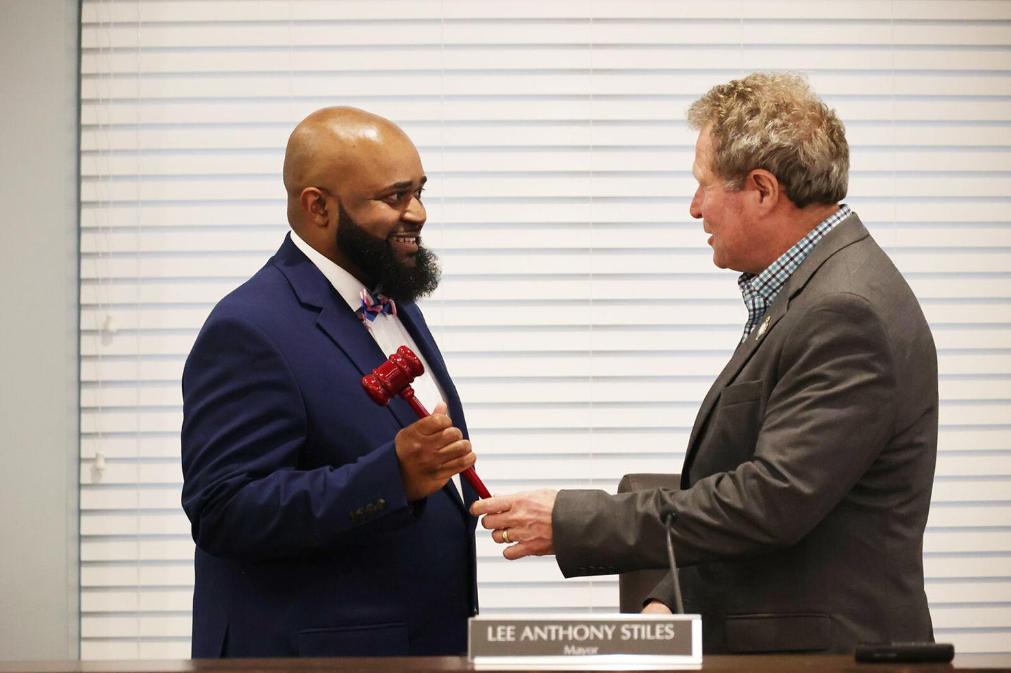Stiles officially sworn in as new Morehead City mayor | News ...