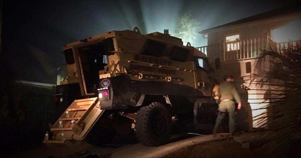 Timeline details six-hour standoff before fatal shooting in Stacy ...