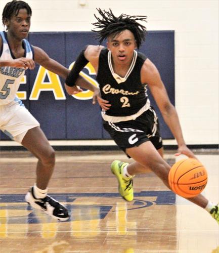 Mariners find support in 67-53 win over Croatan; Taylor, Walker step up ...