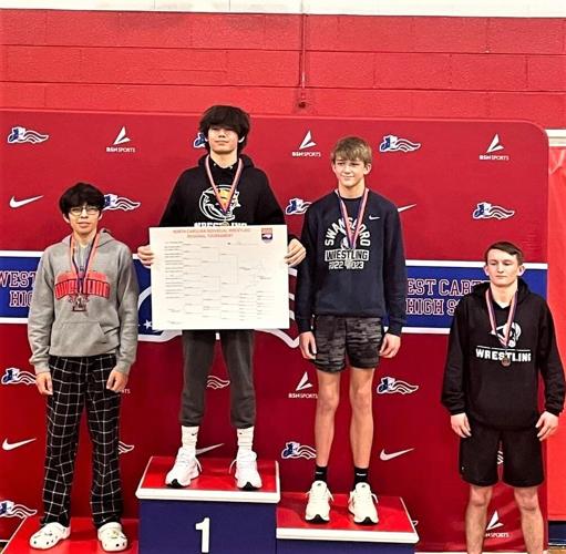Patriot grapplers Oxford, Knipe and Croatan's Sanchez capture regional ...