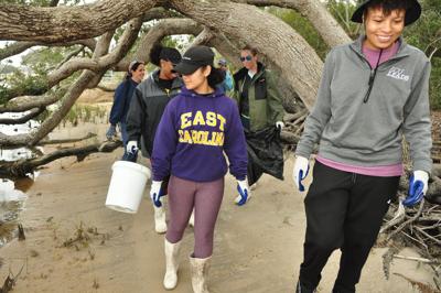 ECU students spend spring break volunteering in county with NC Coastal ...