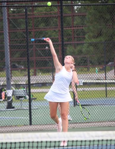 Croatan starts girls tennis season with 3-0 mark, sweeps East by 5-4 ...