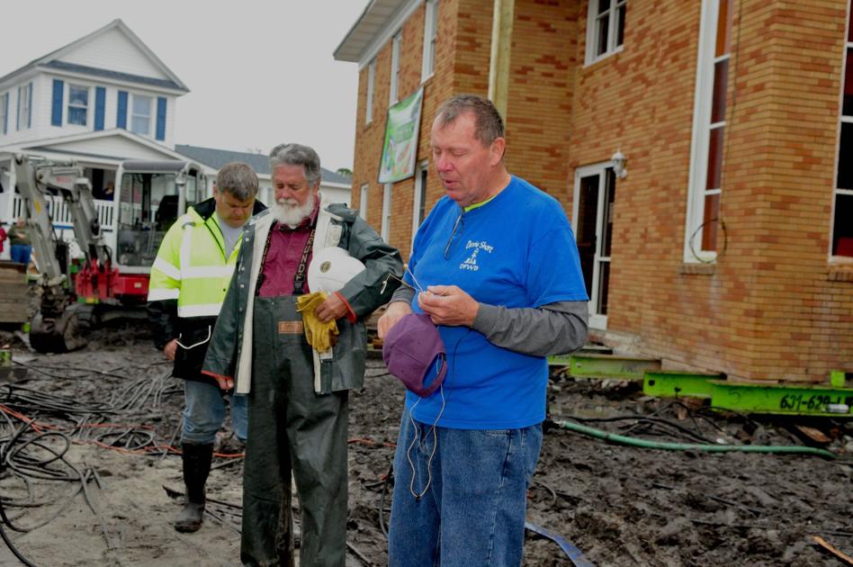 Church on the rise: Community watches workers lift building | News ...