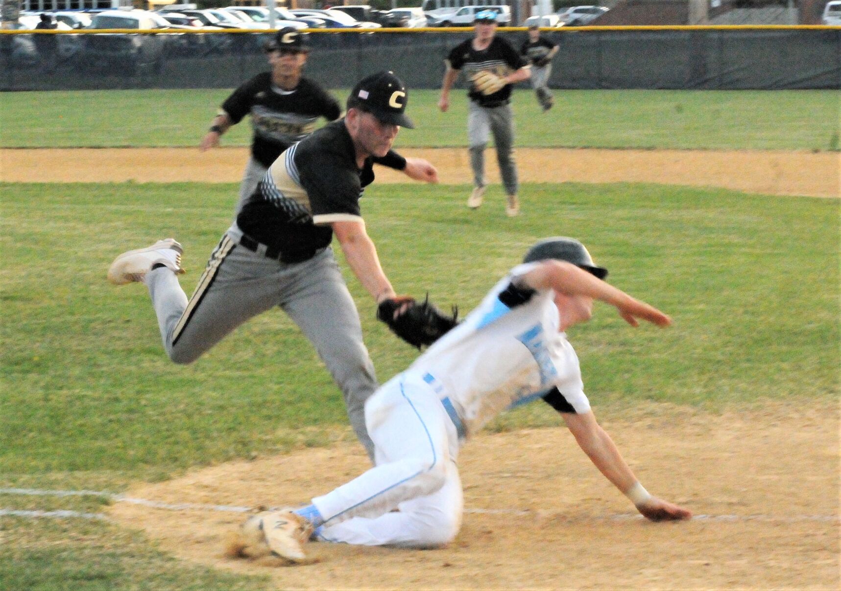 Croatan stays perfect at 7-0 after holding off East for 9-6 Coastal 8 ...