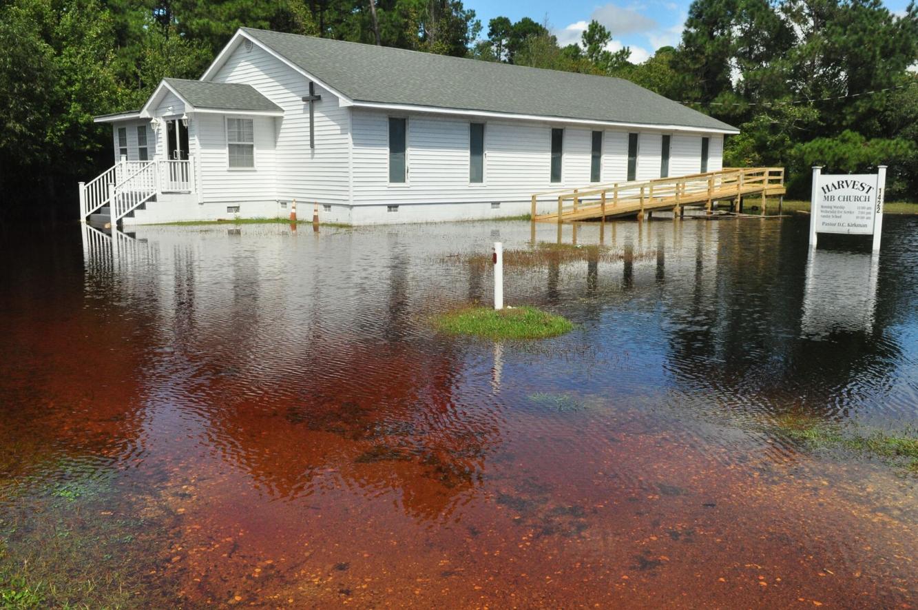 Flooding from storm causes some Beaufort streets to close down ...