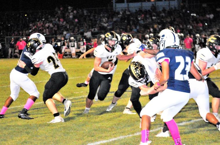Croatan gridders fall at Swansboro 42-38 in wild, back-and-forth game ...