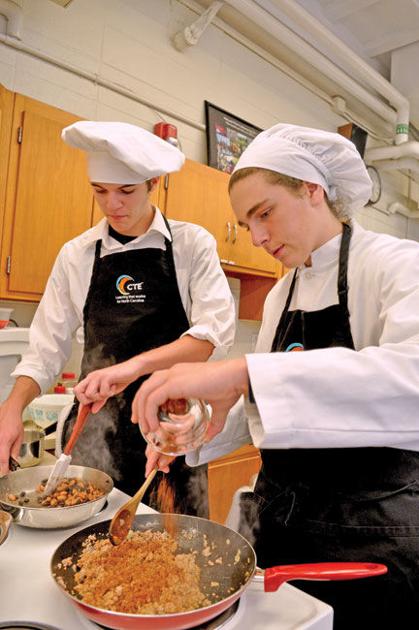 WCHS trio heads to cook-off | News | carolinacoastonline.com