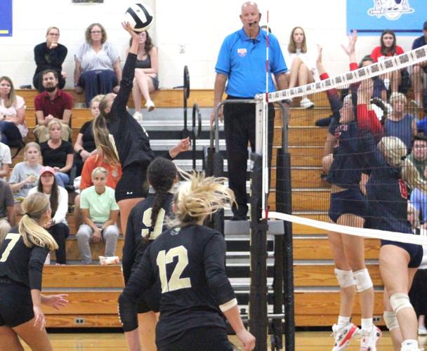 Croatan volleyball earns big win over West | Sports ...