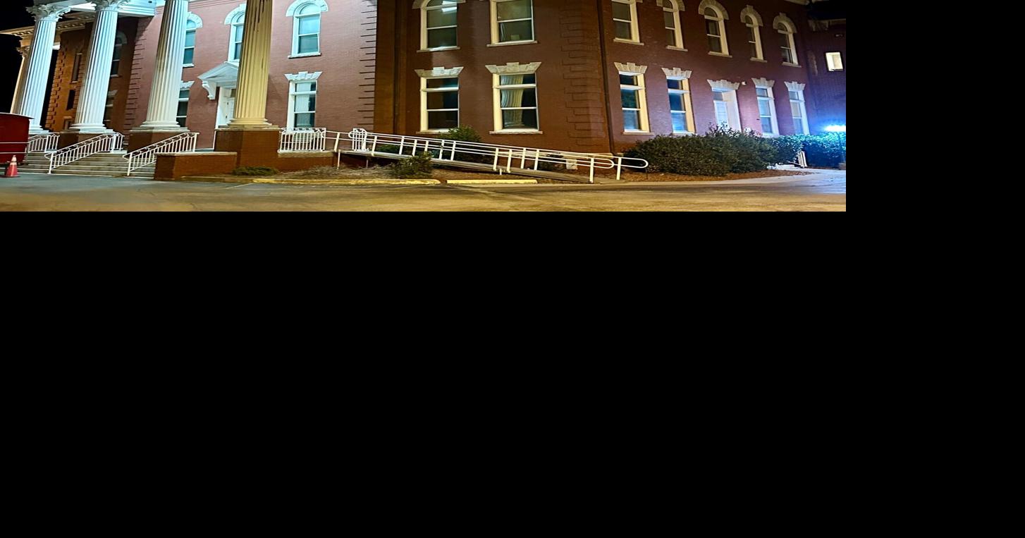 Carteret County lights courthouse in support of veterans for “Operation ...