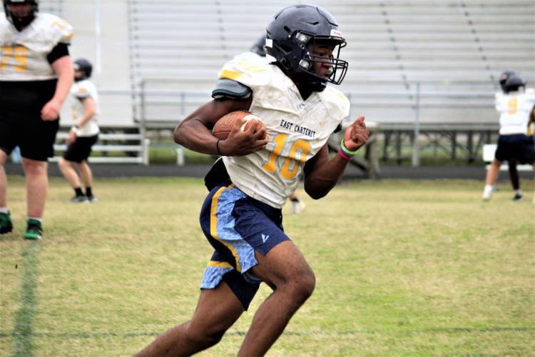 East looks to replace quarterback, most of offensive line; Mariners ...