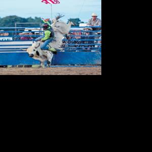 Rodeo draws crowd to Newport | News | carolinacoastonline.com