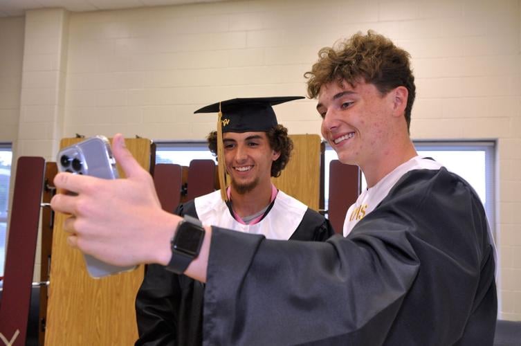 Croatan seniors overcome obstacles to graduate as Class of 2022 | News ...