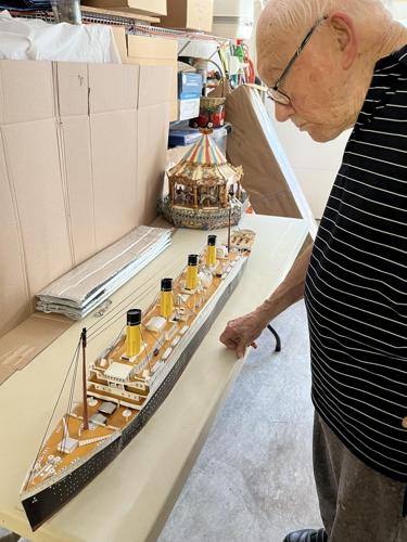 'The Amazing Cardstock Models of Dick Zoerb' | Food And Fun ...