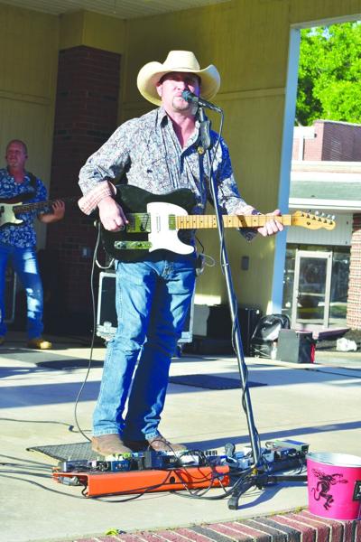 Matt Boswell to sing at First Friday on August 1, cruise in and food ...