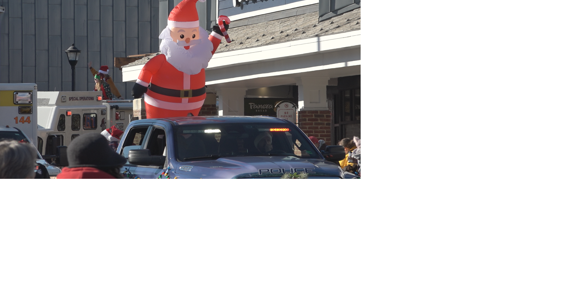 Barracks Road holiday parade draws hundreds to kick off Christmas ...