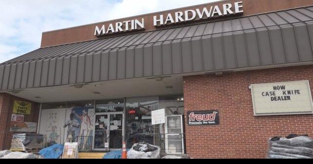 Last-minute rush to stores as storm approaches | | cbs19news.com