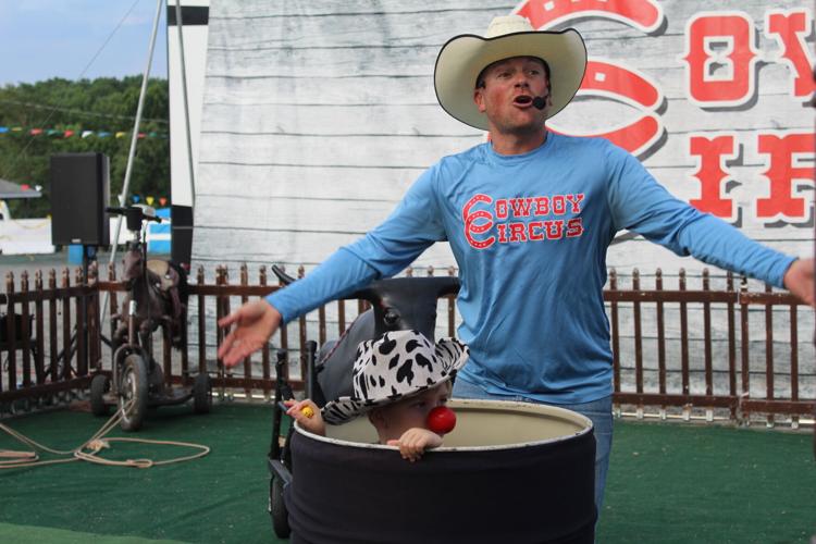 Danny Grant's Cowboy Circus gets crowds engaged at the fair ...