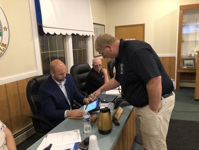 Perryville firefighters make their case for new equipment | Local News ...