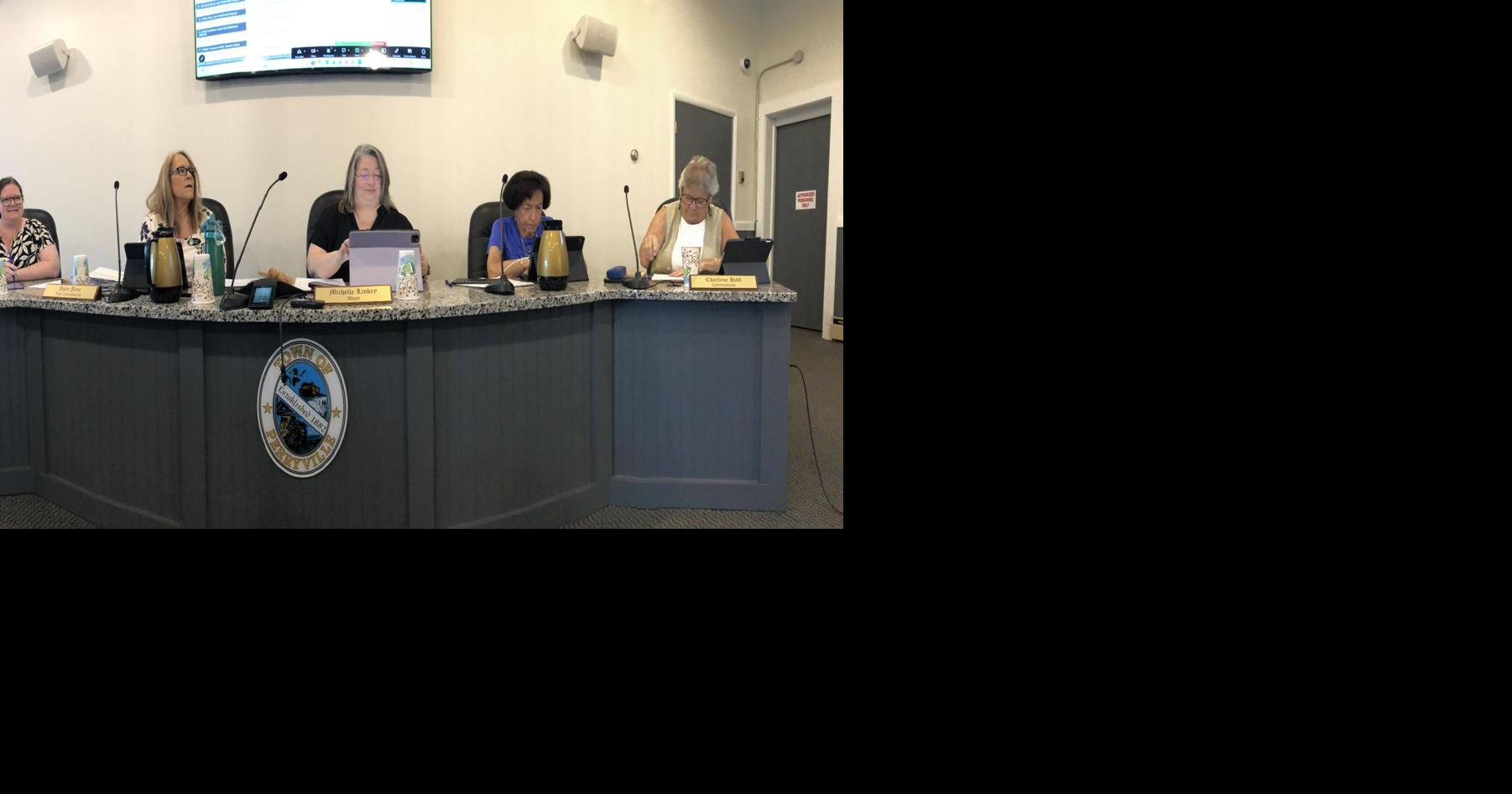 Perryville officials discussing compensation again | News | cecildaily.com