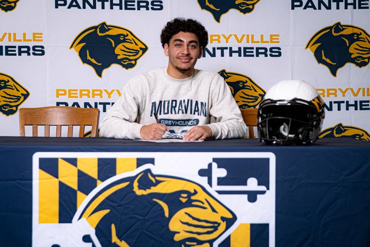 Nine Perryville athletes sign to play in college | Sports | cecildaily.com