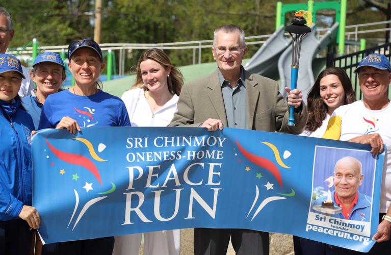 International peace run passes through Rising Sun | News | cecildaily.com