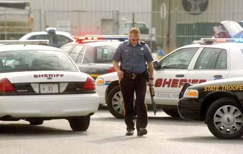 Delaware police chase spills into Cecil | Local News | cecildaily.com