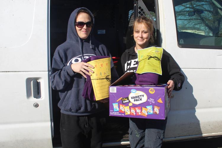 Deep Roots distributes supplies to homeless ahead of winter storm ...