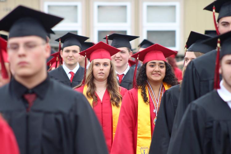 Bo Manor High School graduation | Featured | cecildaily.com