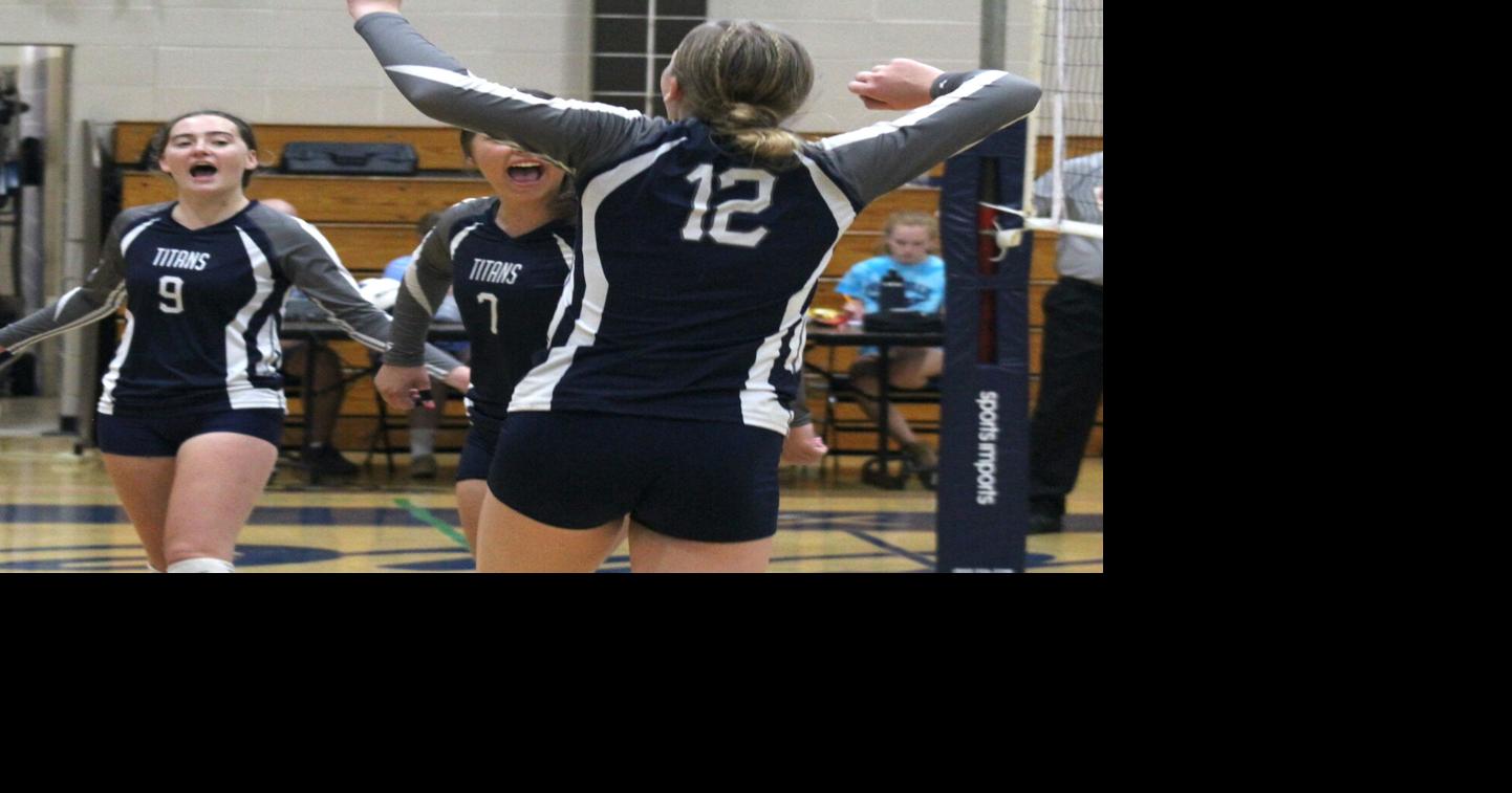 Tome's ball control proves too much as Titans sweep Panthers | Sports ...