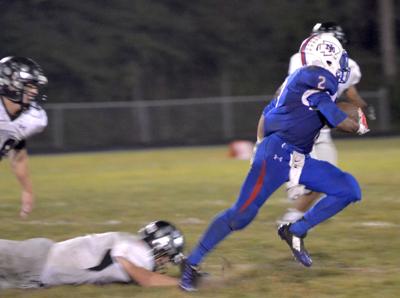 Indians come up short in football shootout with Huskies | High Schools ...