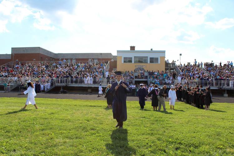 Perryville High graduates encouraged to 'define their dash' | Schools ...