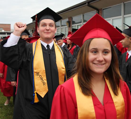 Bo Manor graduation | News Gallery | cecildaily.com