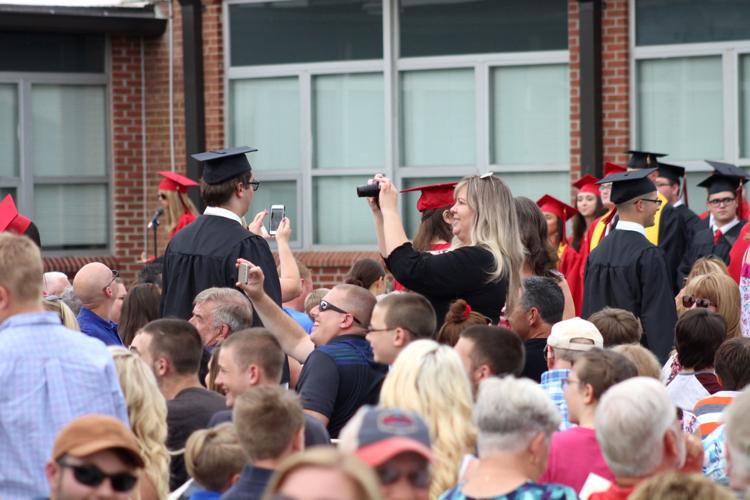 Bo Manor High grads encouraged to appreciate bridges | Schools ...