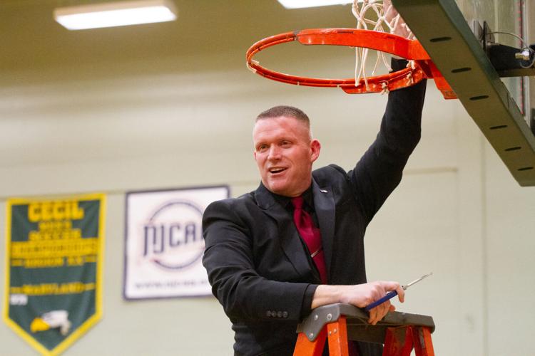 Sartin's high-scoring fourth quarter helps Crusaders capture boys MIL ...