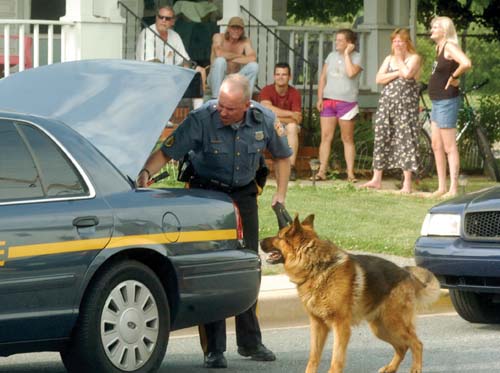 Delaware police chase spills into Cecil | Local News | cecildaily.com